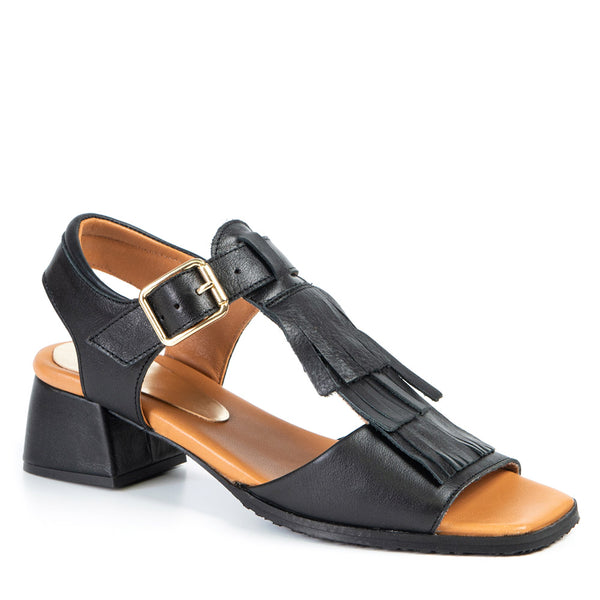 Black sandal with fringes 2014 – Glamille